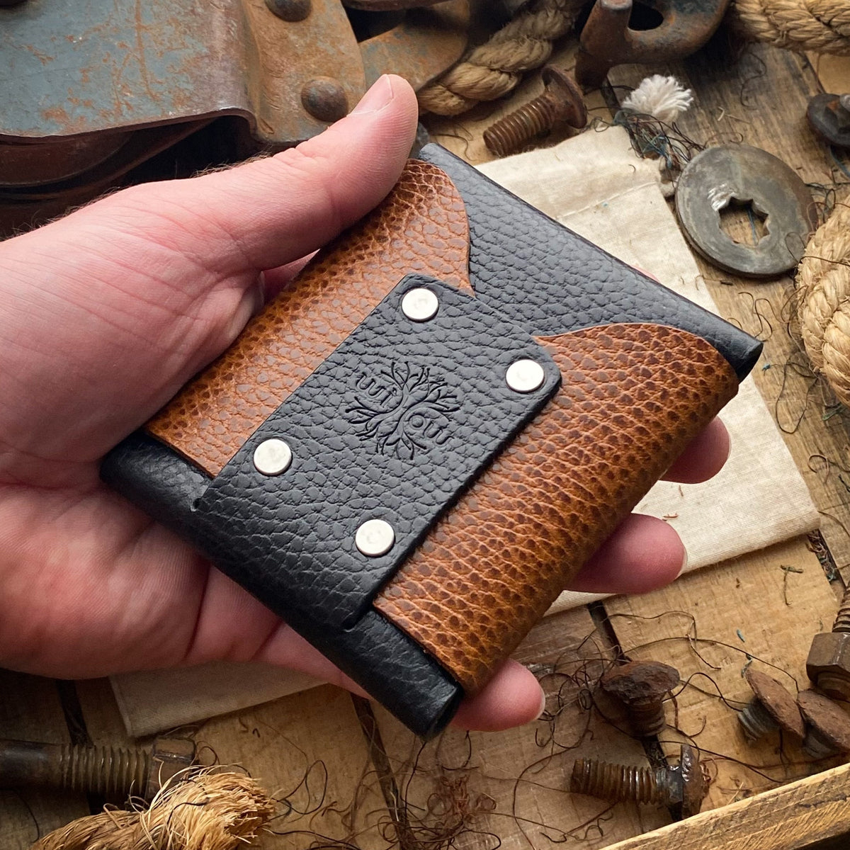The Wide Wask Minimalist Wallet – Willow Craft Goods