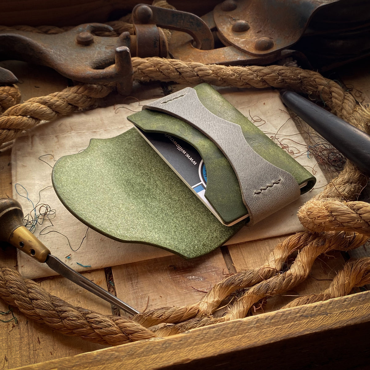 Posh Slim Minimalist Wallet - Olive and Charcoal – Willow Craft Goods