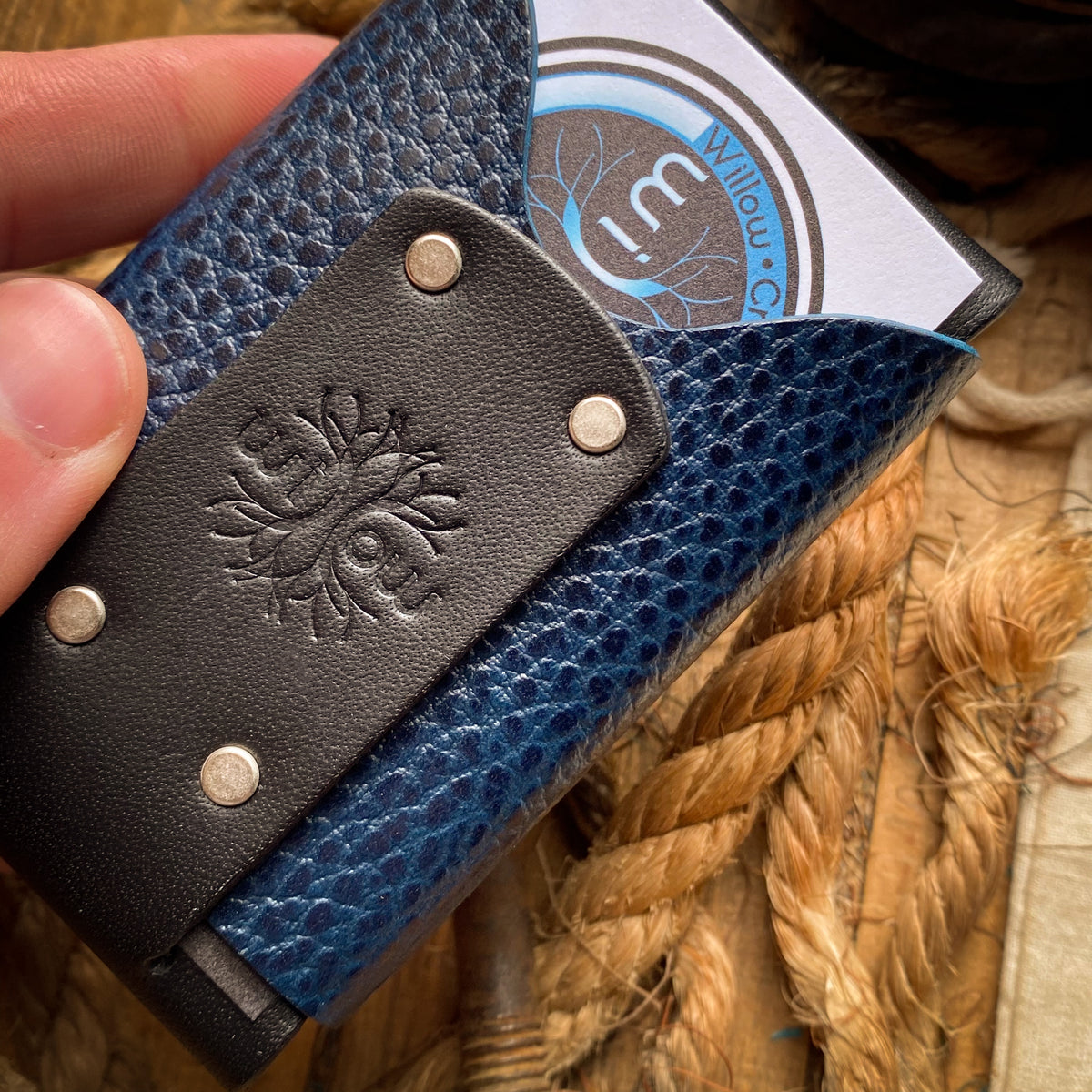 Slim Wask Minimalist Wallet - Black and Blue Dollaro – Willow Craft Goods