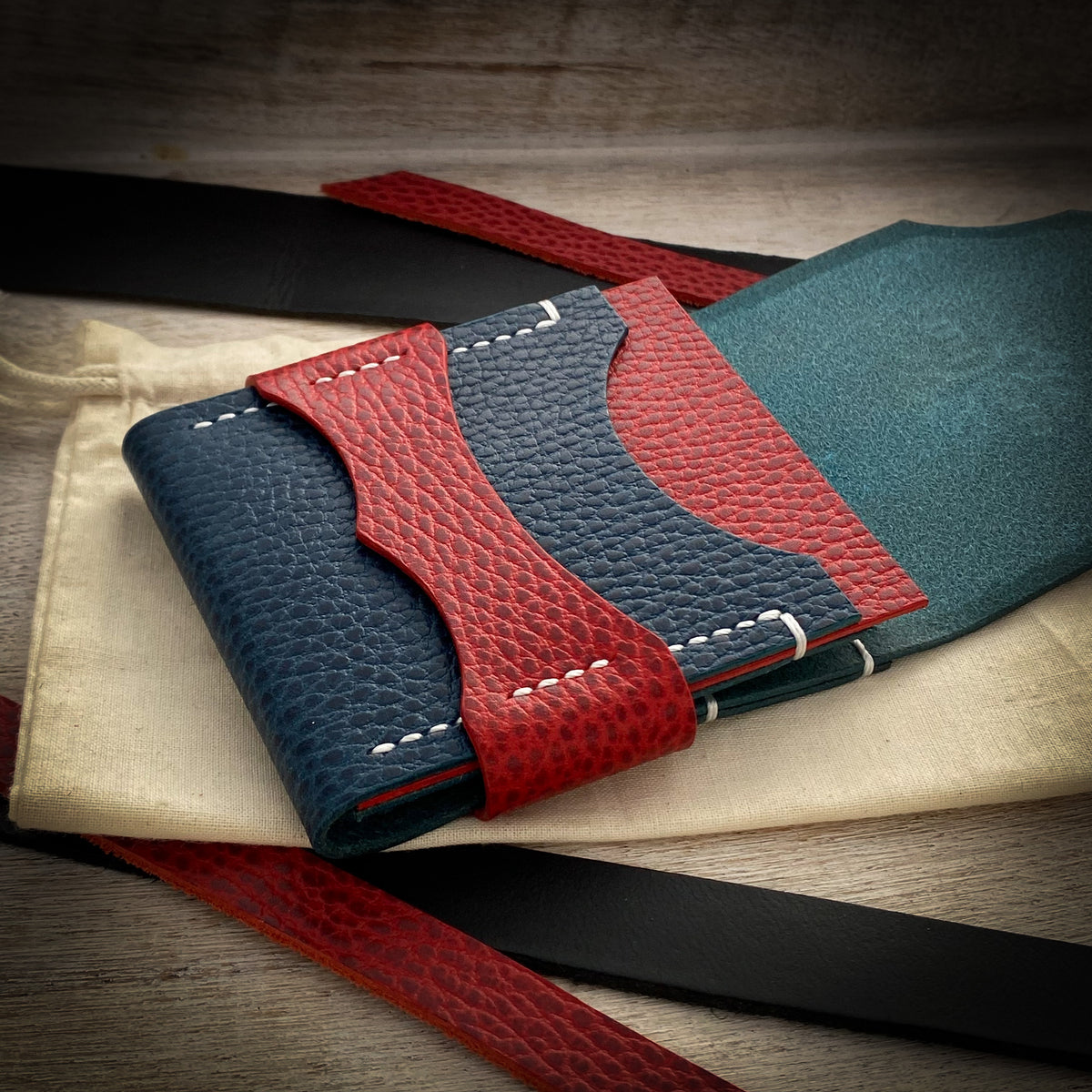 Luxe Minimalist Wallet - Quick Access - Blue Dollaro and Red Dollaro ...